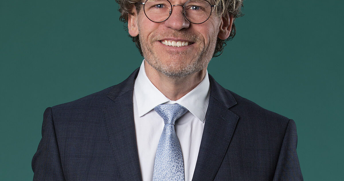 Maddocks | David Hartney