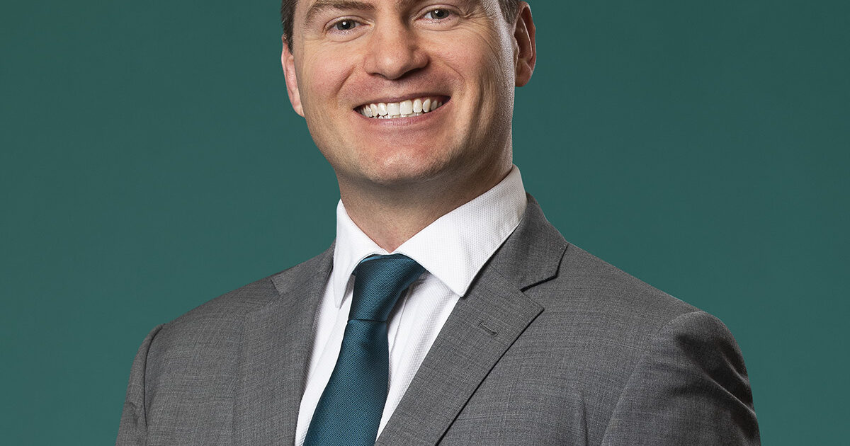 Maddocks | Patrick Collins