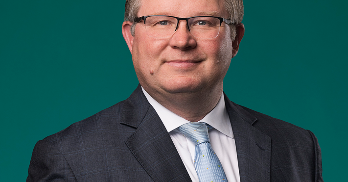 Maddocks | Robert Gregory