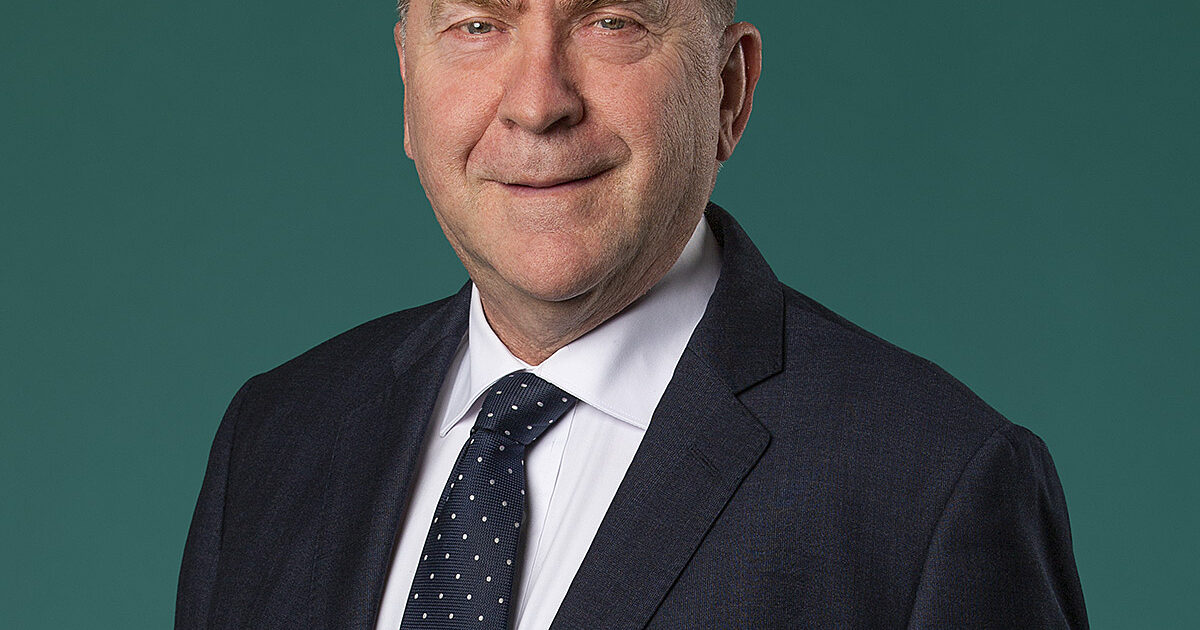 Maddocks | Philip Jones